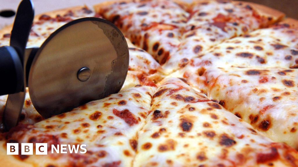 Colchester police deliver pizza after stopping driver