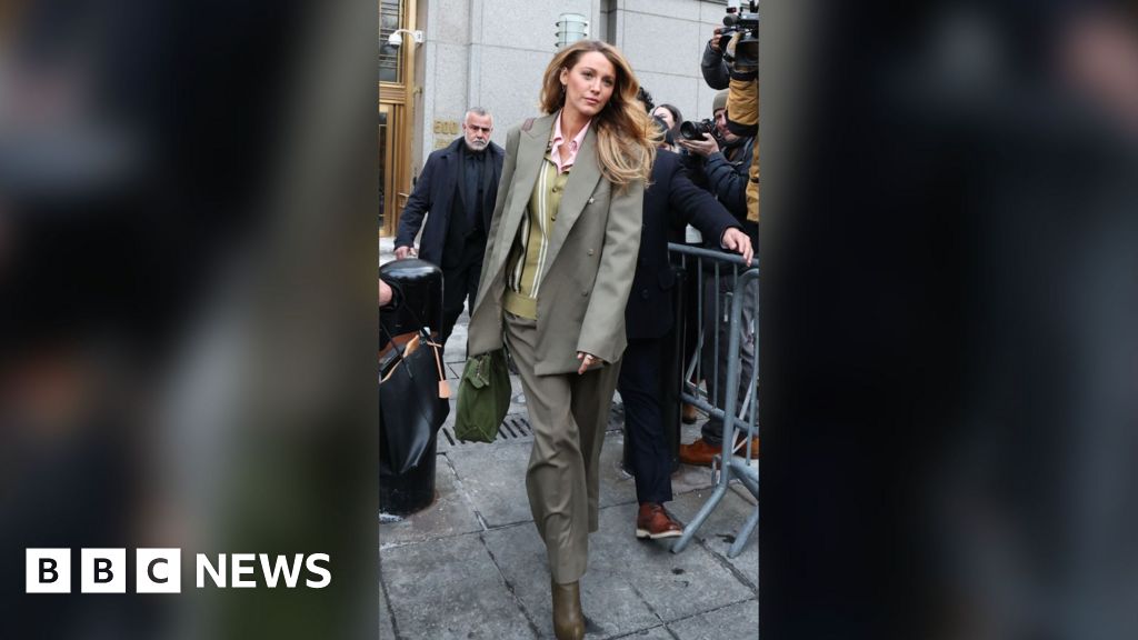 Blake Lively and Justin Baldoni settle lawsuit - BBC News