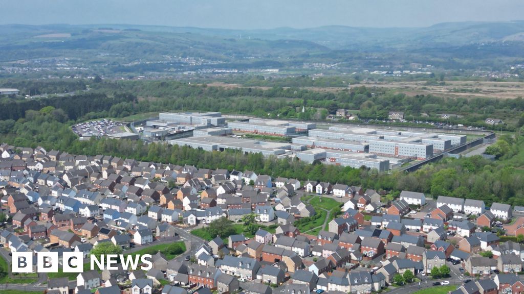 Parc prison: UK government urged to take charge of Bridgend jail - BBC News