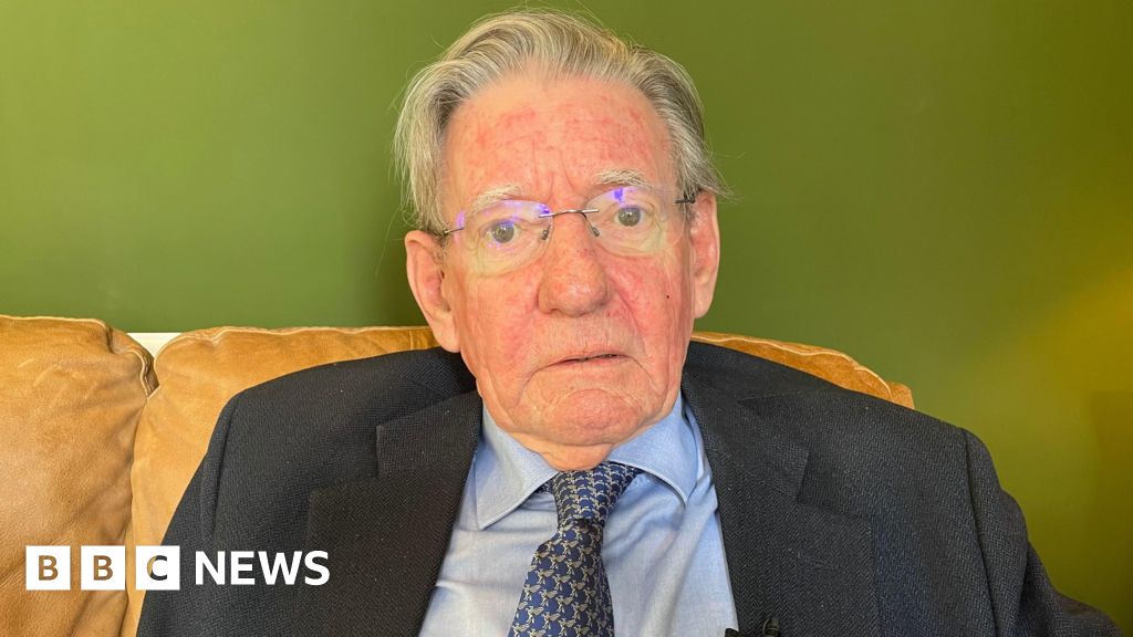 Justice system on brink of collapse, leading barrister says