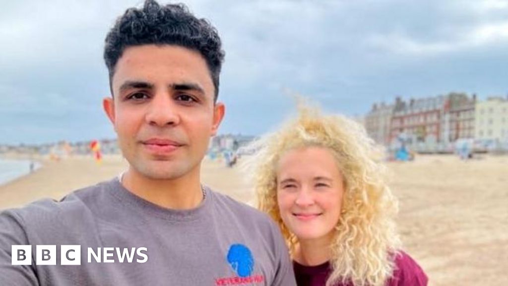 Afghan translator hikes Dorset coast for veterans charity - BBC News