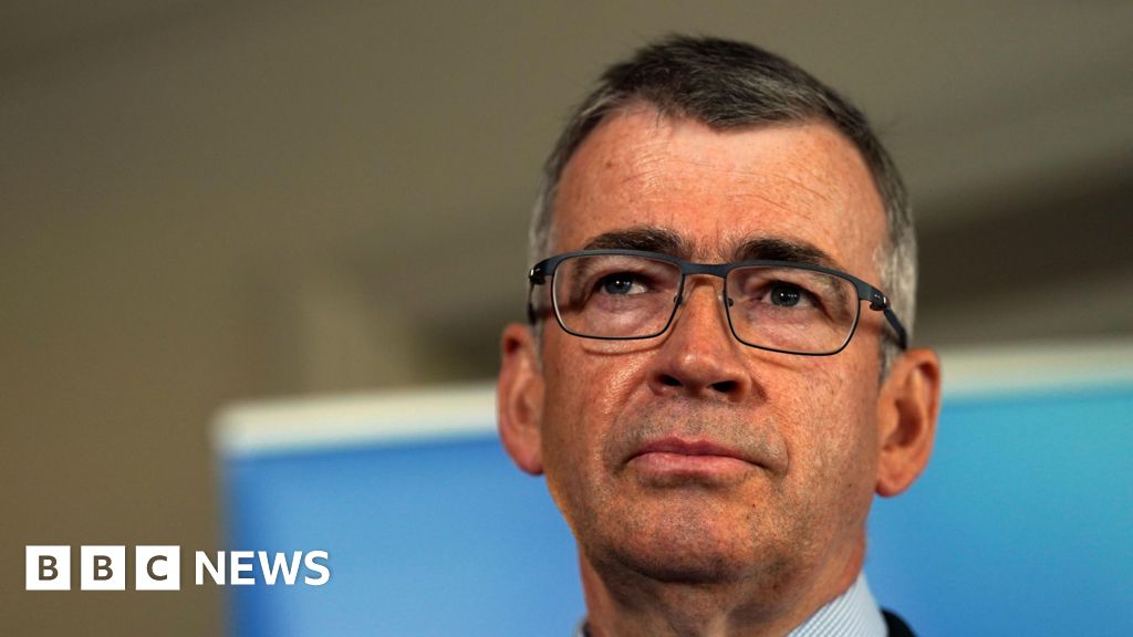 Garda dispute: Potential breakthrough in roster row - BBC News