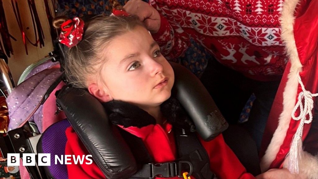 'Amazing' Chasewater Santa steam train for young patients