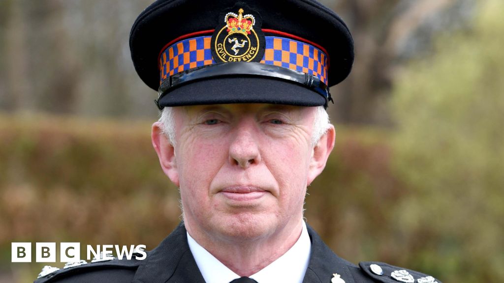 Longest service civil defence volunteer is honoured in 40th year