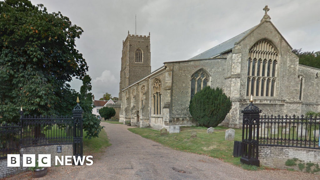 Silverware stolen after break-in at in Framlingham church