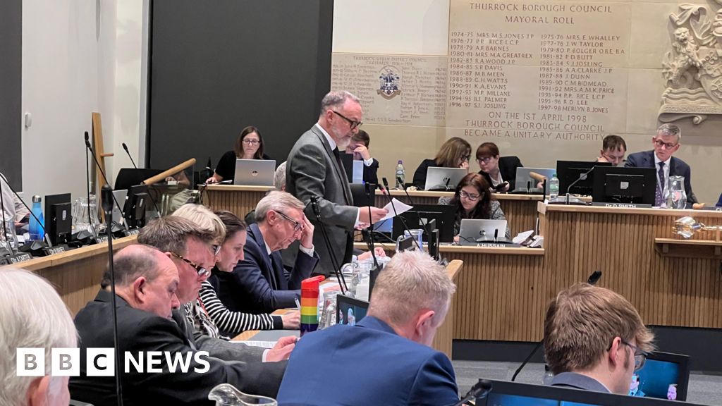 Conservatives lose majority on Thurrock Council after budget vote