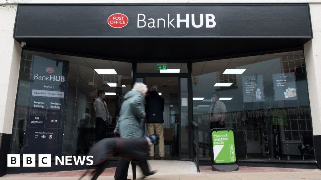 New banking hub in Downham Market 'welcomed' - BBC News