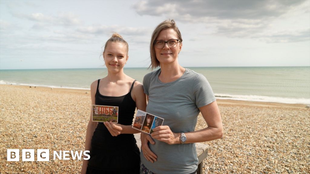 Does anyone still send postcards? - BBC News