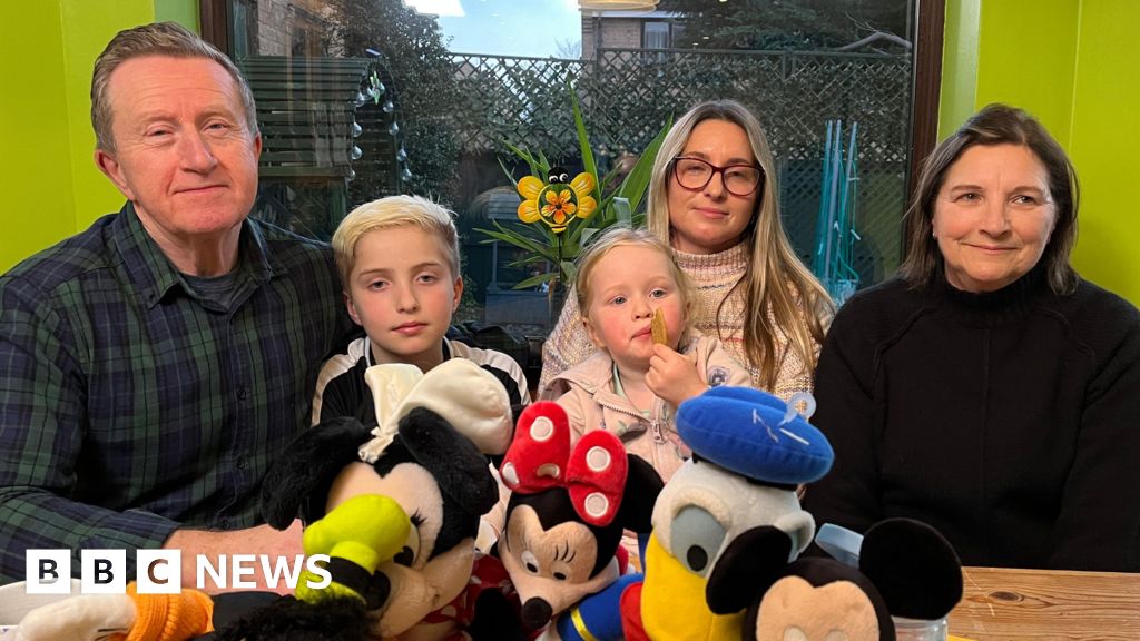Family's Disneyland trip cancelled as Swindon's Windmill Travel club ...