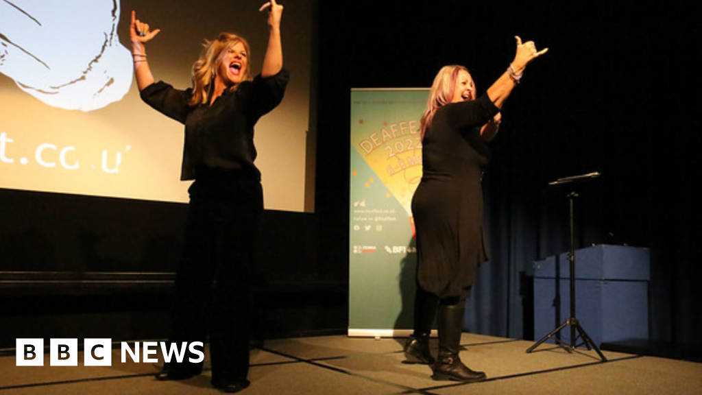 Wolverhampton: Festival of films by deaf artists to begin - BBC News