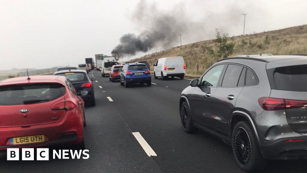 Cambridgeshire man killed in Cumbria M6 crash named - BBC News