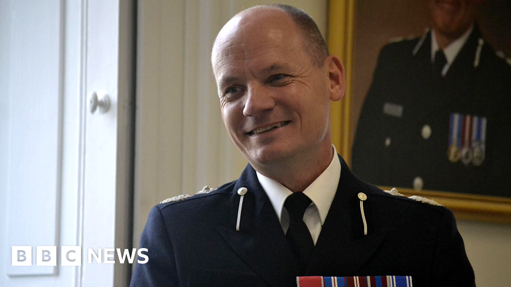 West Mercia Police's temporary chief constable to leave force