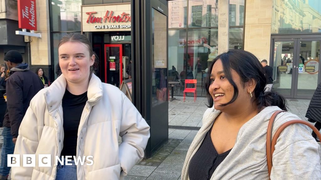 Watch what people think of e-scooters in Cardiff and Swansea - BBC News