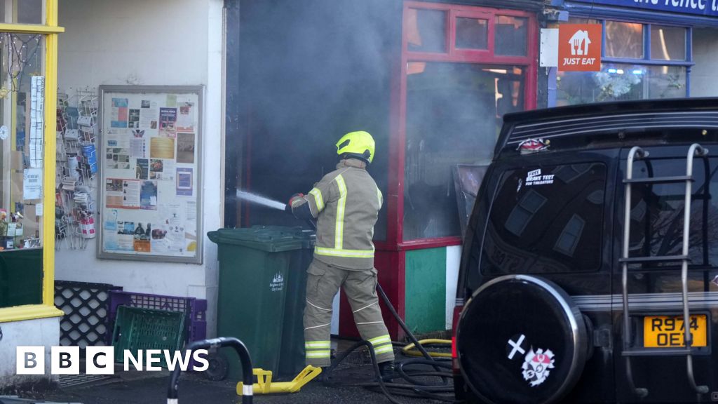 Firefighters tackle restaurant kitchen blaze