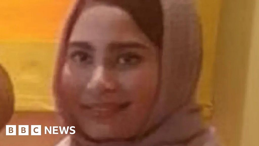 Suma Begum: Suitcase murder accused strangled wife, trial hears - BBC News