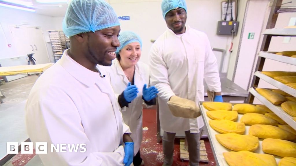 Aldi: Family-run London bakery wins supermarket deal - BBC News