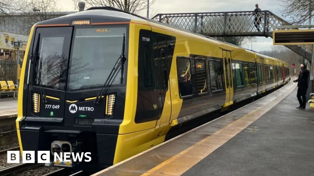 New Merseyrail trains roll-out enters final stage - BBC News