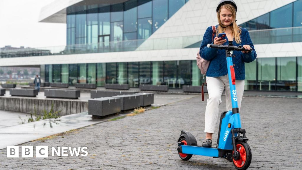 Nottingham's e-scooter hire scheme to return - BBC News