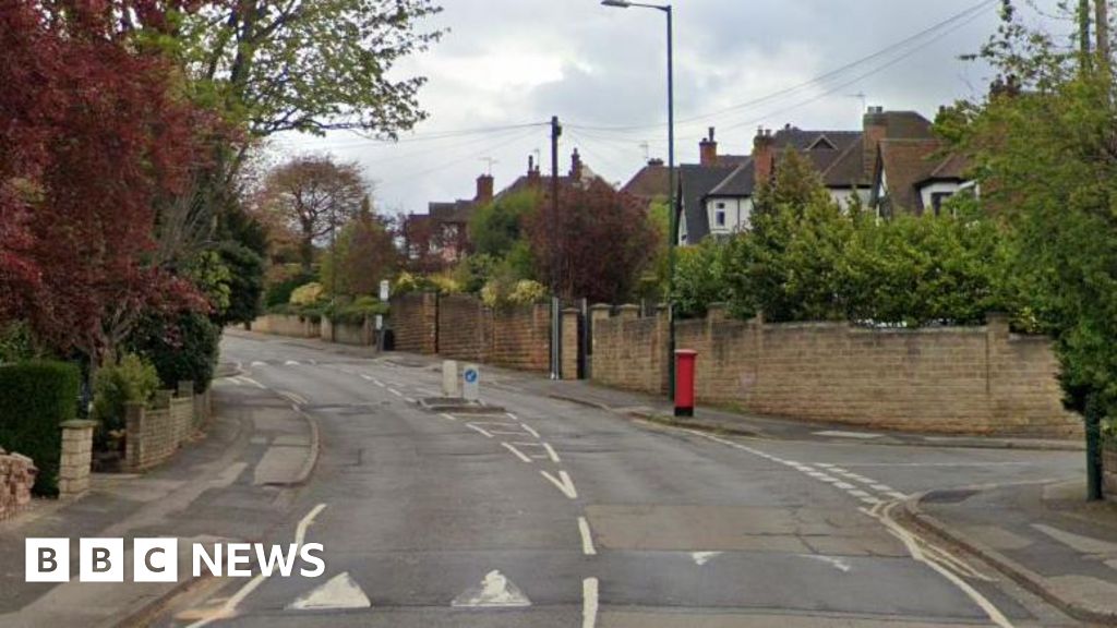 Wollaton: Road closures in place after serious collision - BBC News