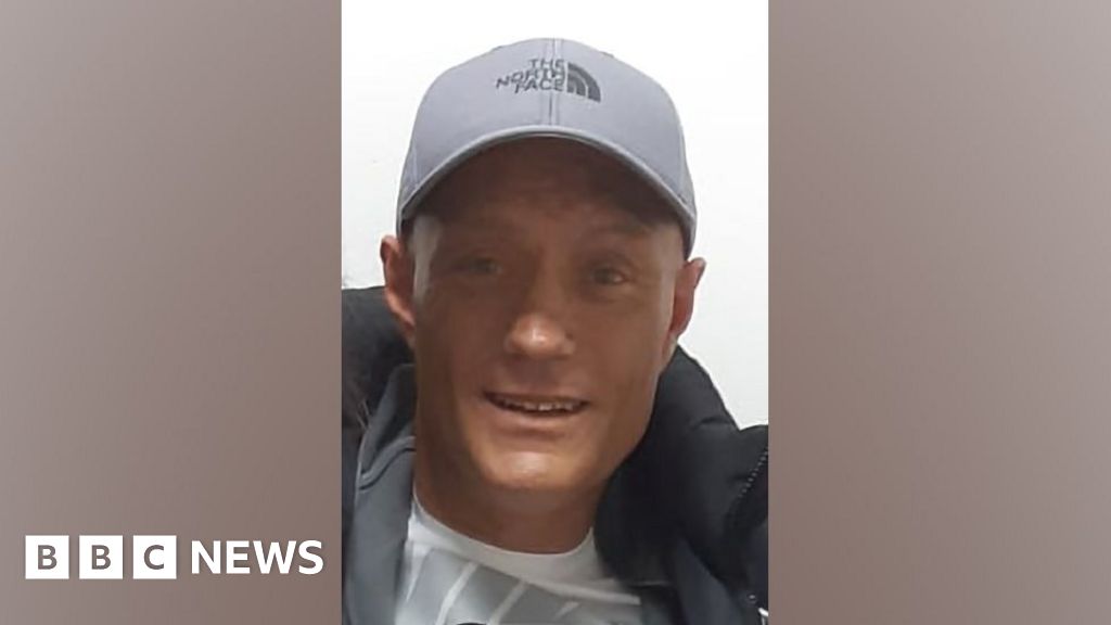 Alleged murder victim Christopher Henderson was 'shining light' - BBC News