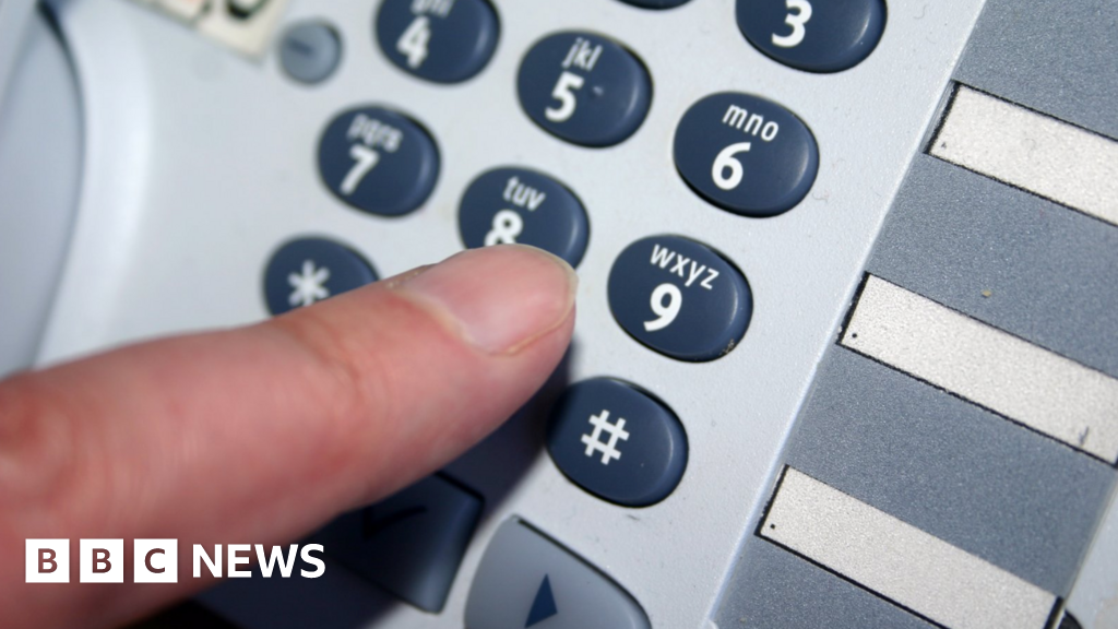 Devon and Cornwall Police improves 999 call answering times - BBC News