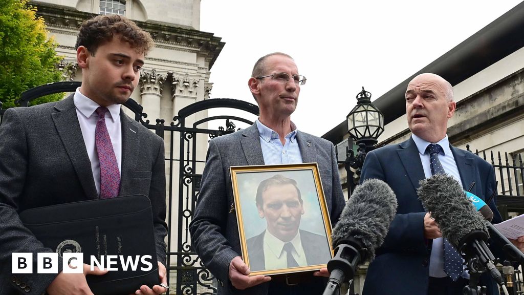 Patsy Kelly: PSNI apologise for 'inadequacies' in murder investigation