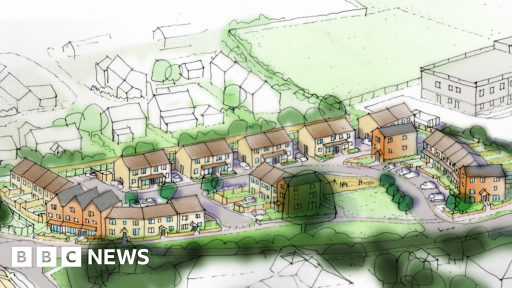 Wiltshire: plan for new homes in Devizes approved - BBC News