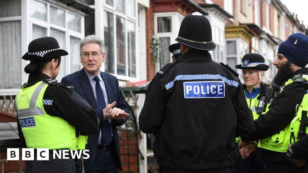 Commissioner calls for extra police in Reeves' spending review - BBC News