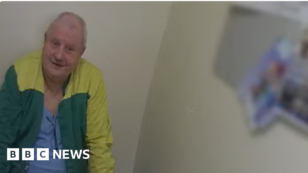 Footage shows arrest of Steve Wright for Victoria Hall murder