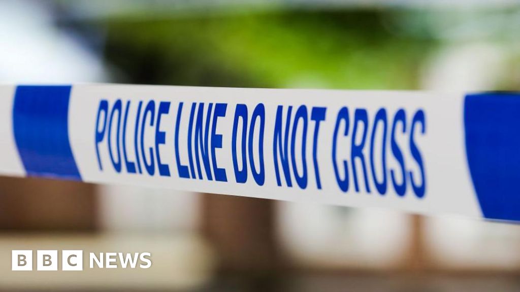 Surrey: Council asks residents for their local crime concerns - BBC News