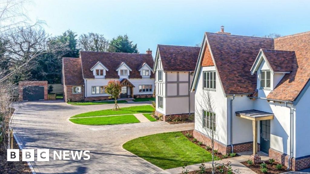 Surrey mansions approved close to river conservation area
