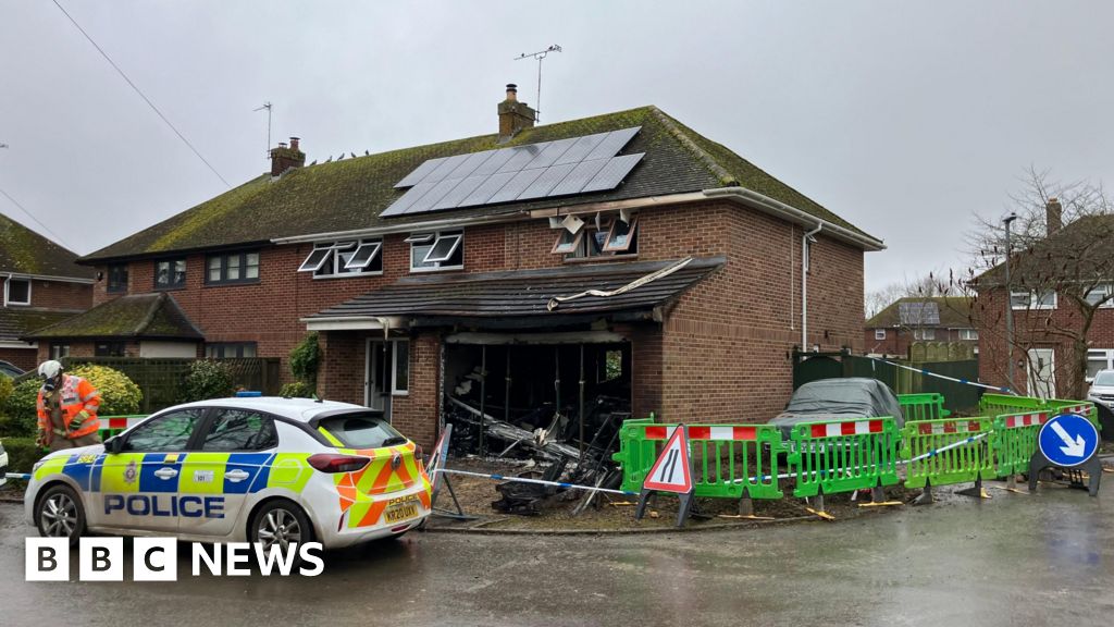 Police confirm 77-year-old man has died after Devizes house fire