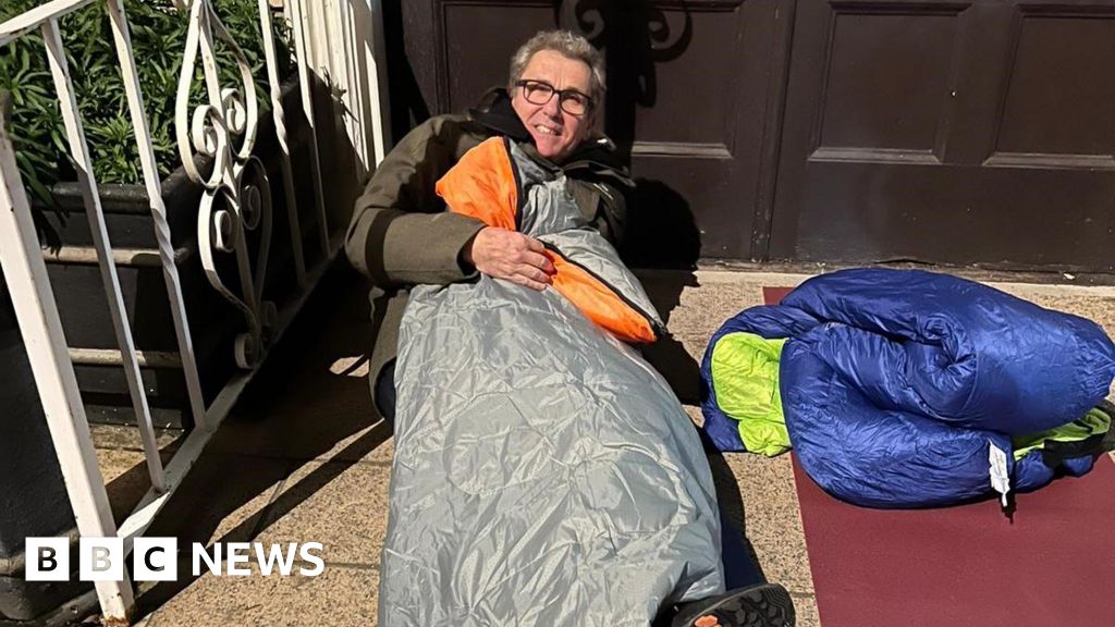 Jersey man sleeping rough in 12 parish challenge for charity - BBC News
