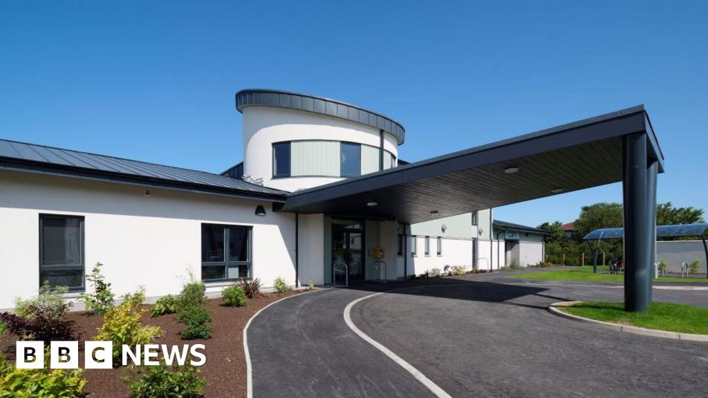 Play and respite centre opens in Highlands - BBC News