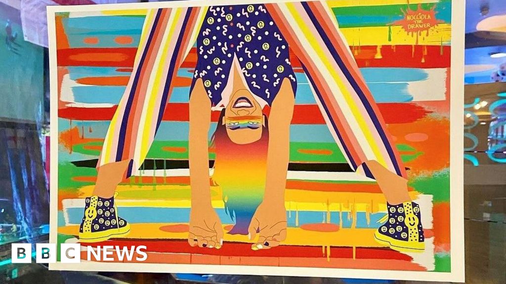 Sunderland art trail showcases city in 'new light' - BBC News