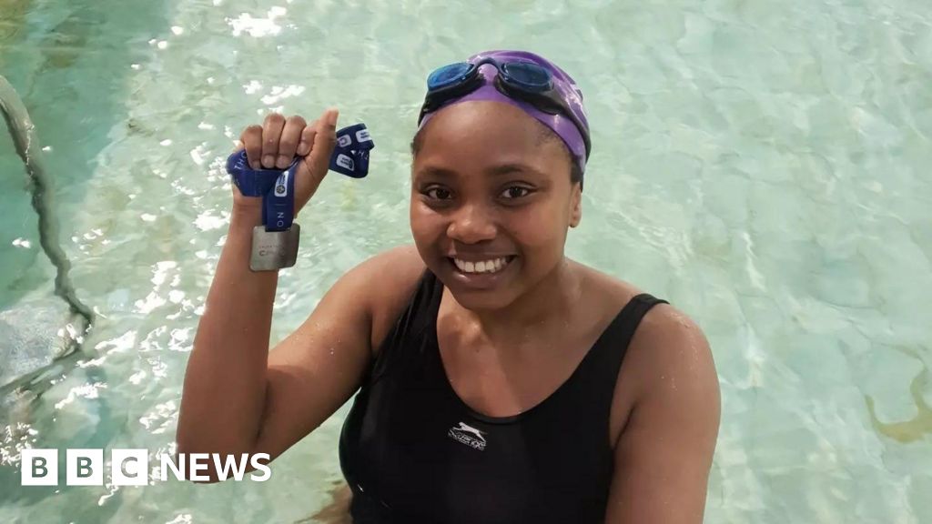 Fledgling swimmer takes on open-water challenge in Windermere