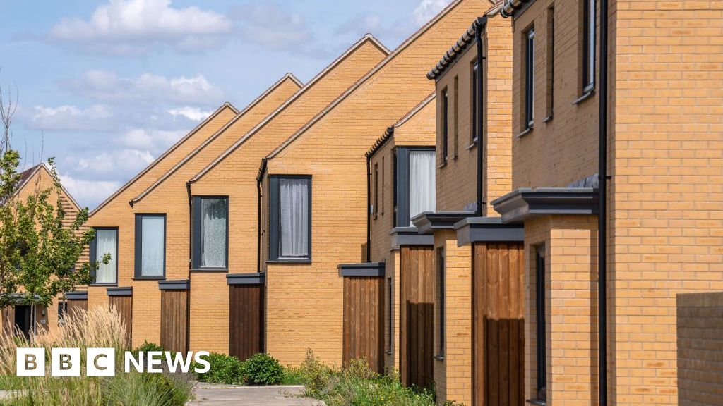 Dartford MP calls for law to give more power to homeowners - BBC News