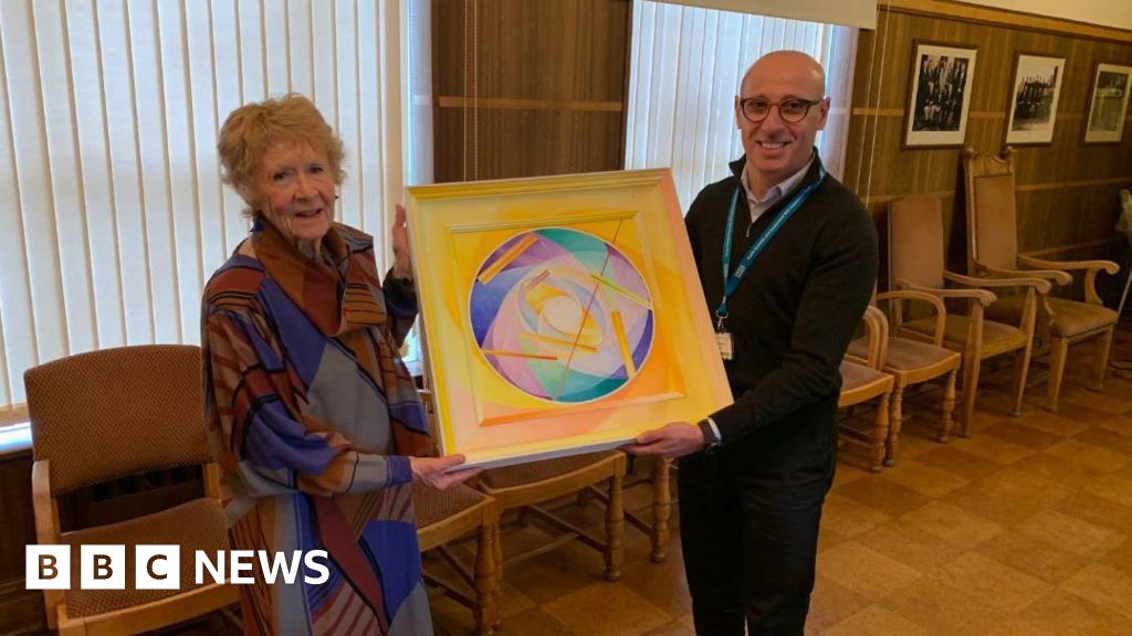 Artist's final painting gifted to Sunderland eye doctor - BBC News