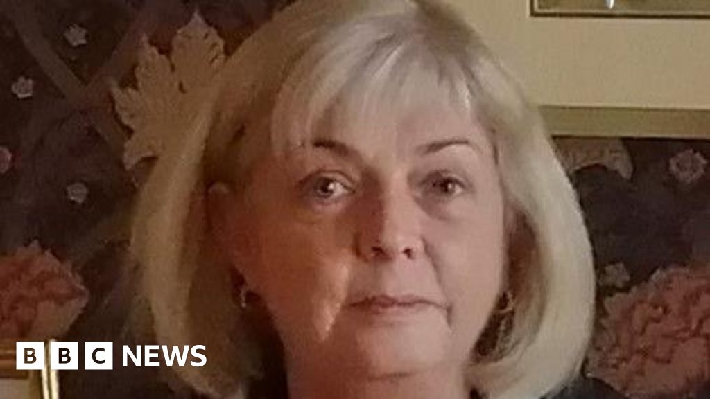 Woman, 61, who was hit by van in Stoke-on-Trent dies in hospital - BBC News