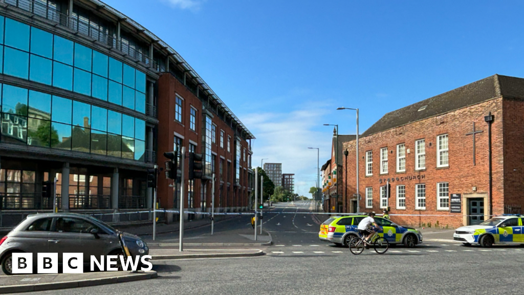 Attempted murder arrest after double stabbing in Nottingham