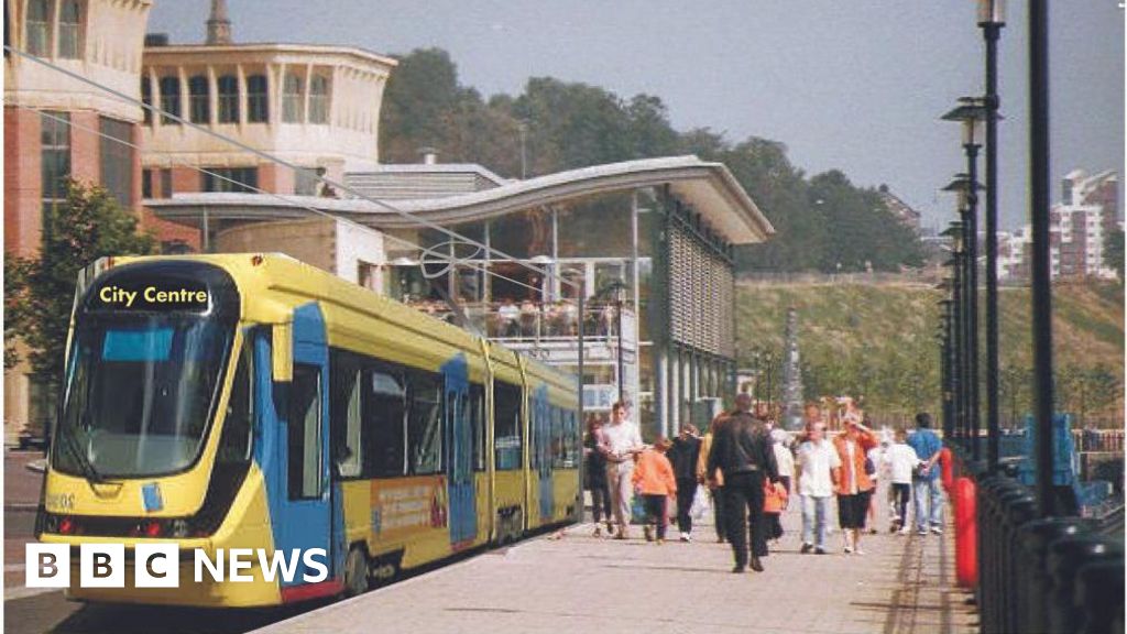 Calls to reintroduce trams to improve North East transport