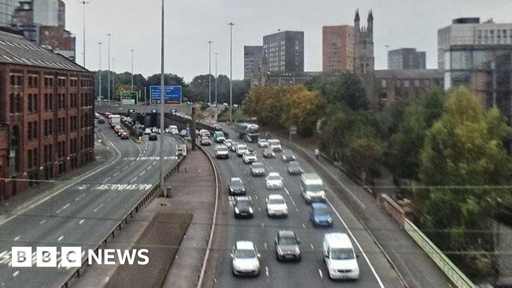 Manchester drivers fume over 'awful' Christmas traffic