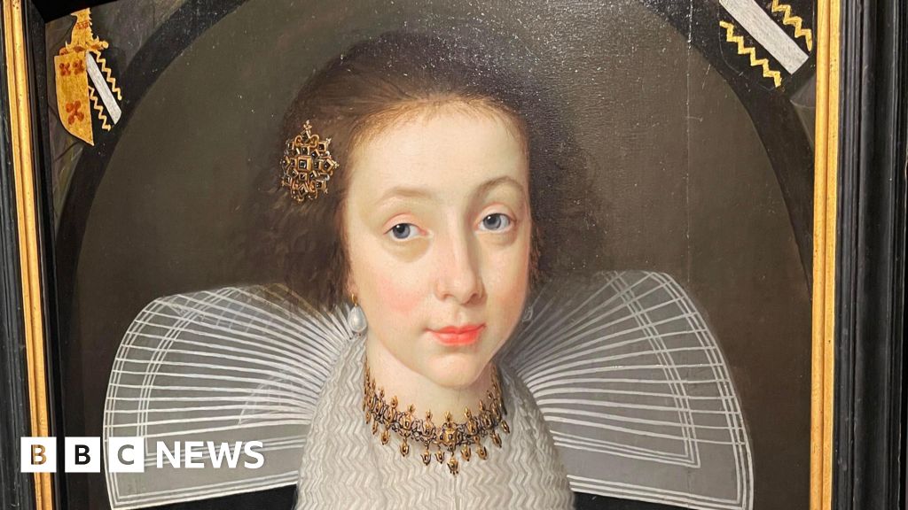 Rare Suffolk portrait restored for Bury St Edmunds museum - BBC News