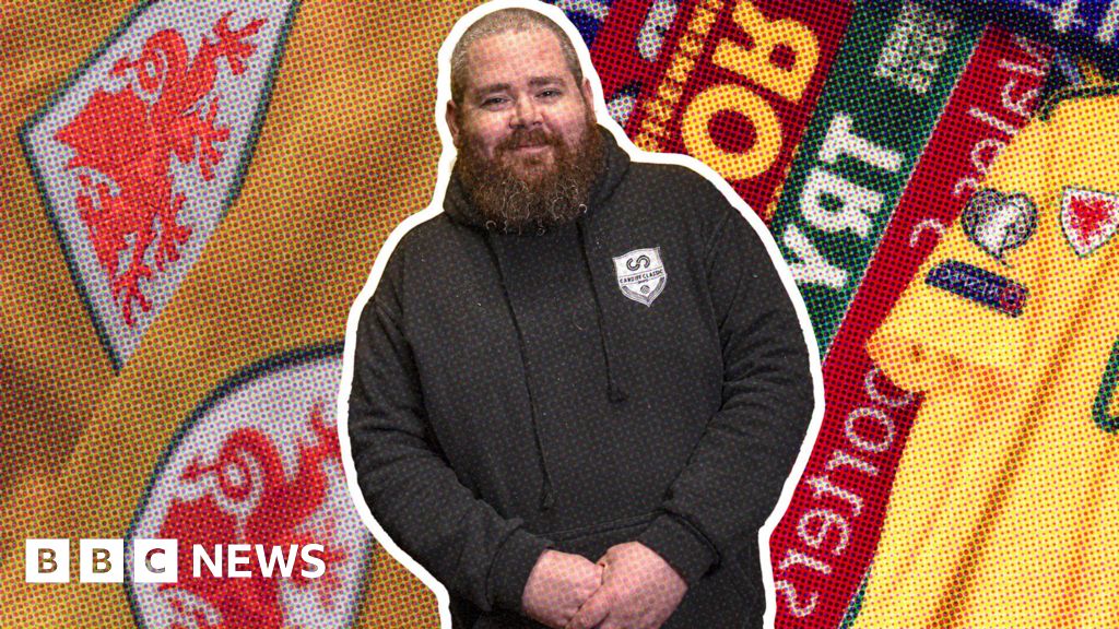 Football shirt scams: Telltale signs that your shirt is fake - BBC News