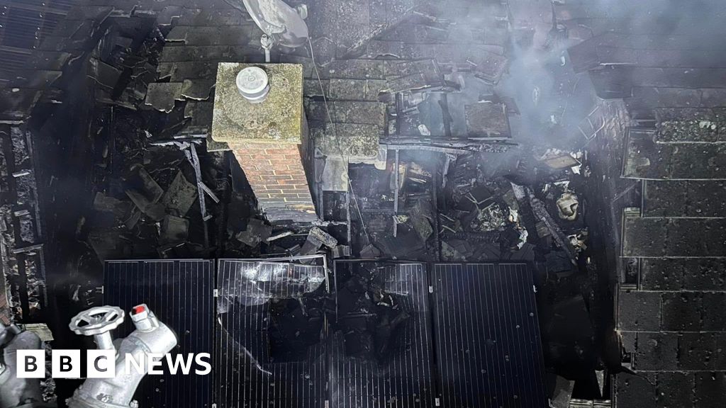 Bicester fire investigated after blaze destroys roof