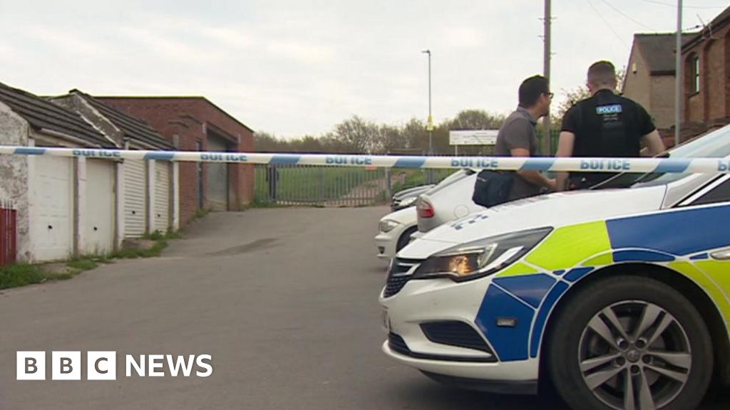 Three teenagers arrested after man found dead in Nuneaton
