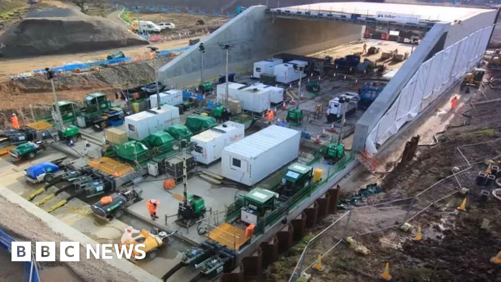 'Major milestone' completed in M27 motorway project in Hampshire