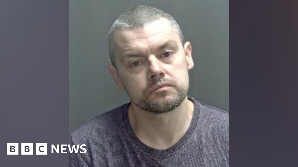 Burglar who stole prosecco and cake from March Town Hall jailed - BBC News