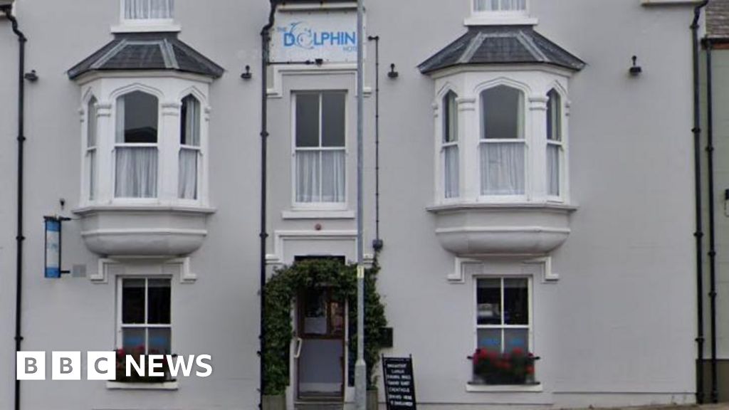 Pembrokeshire hotel boss claims guests stole everything in room - BBC News