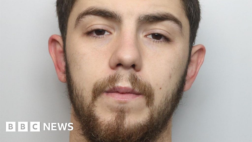 Man hit police officer repeatedly during Stoke-on-Trent riot - BBC News